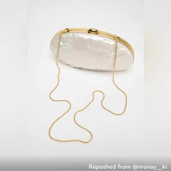 Zara | Bags | Zara Cream And Gold Shell Clutch | Poshmark